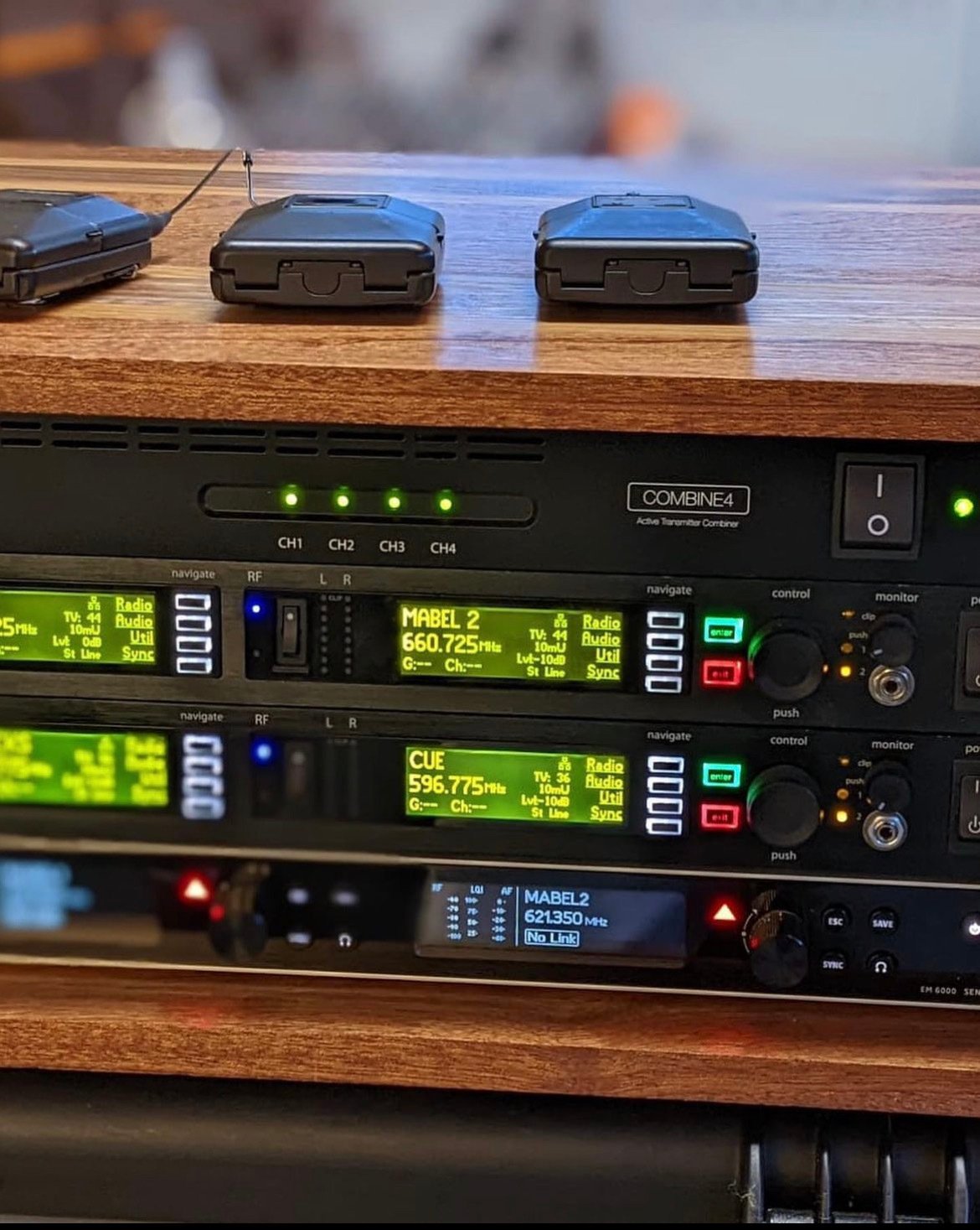 COMBINE4 Transmitter Combiner